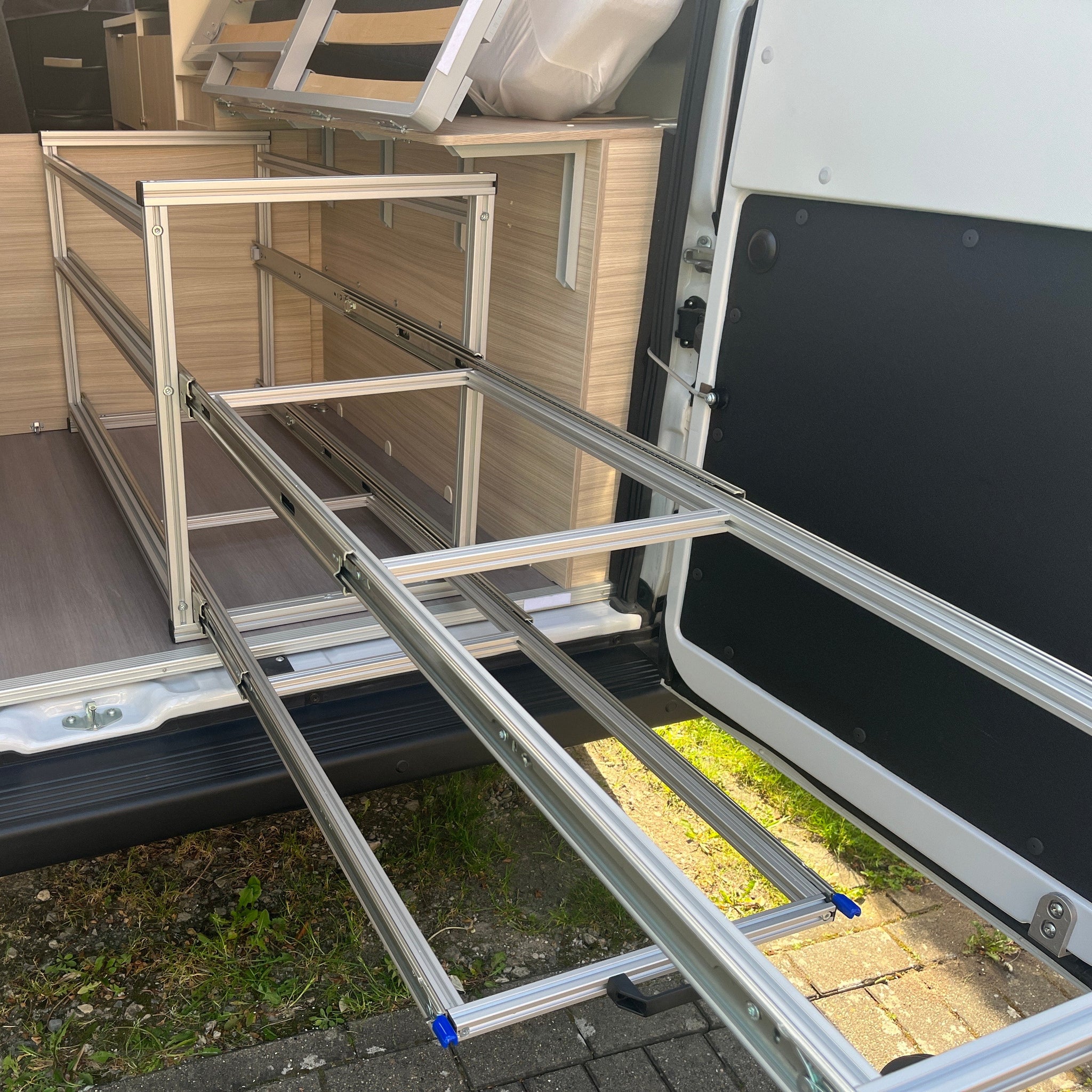 Heckauszug 2-Etagen für Adria Twin 600 | Vollauszug mit Schwerlastauszügen